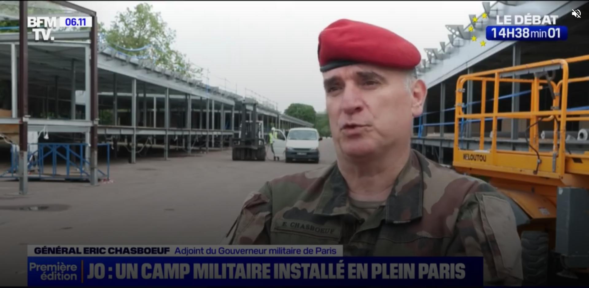 Plus grand camp militaire depuis la 2nde guerre mondiale, mise en cage ...